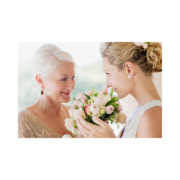 5 Hair Accessories Ideas for Mother of the Bride Hair Pieces. | Symila ...